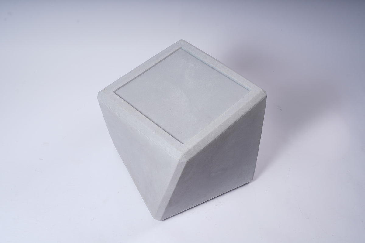 BILL SIDE CHIC TABLE - CEMENT– Casa Febus | Home • Design